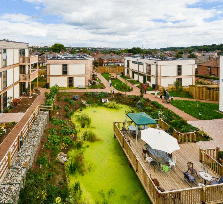 BaleHaus — энергосберегающие дома и соломенная система изоляции от